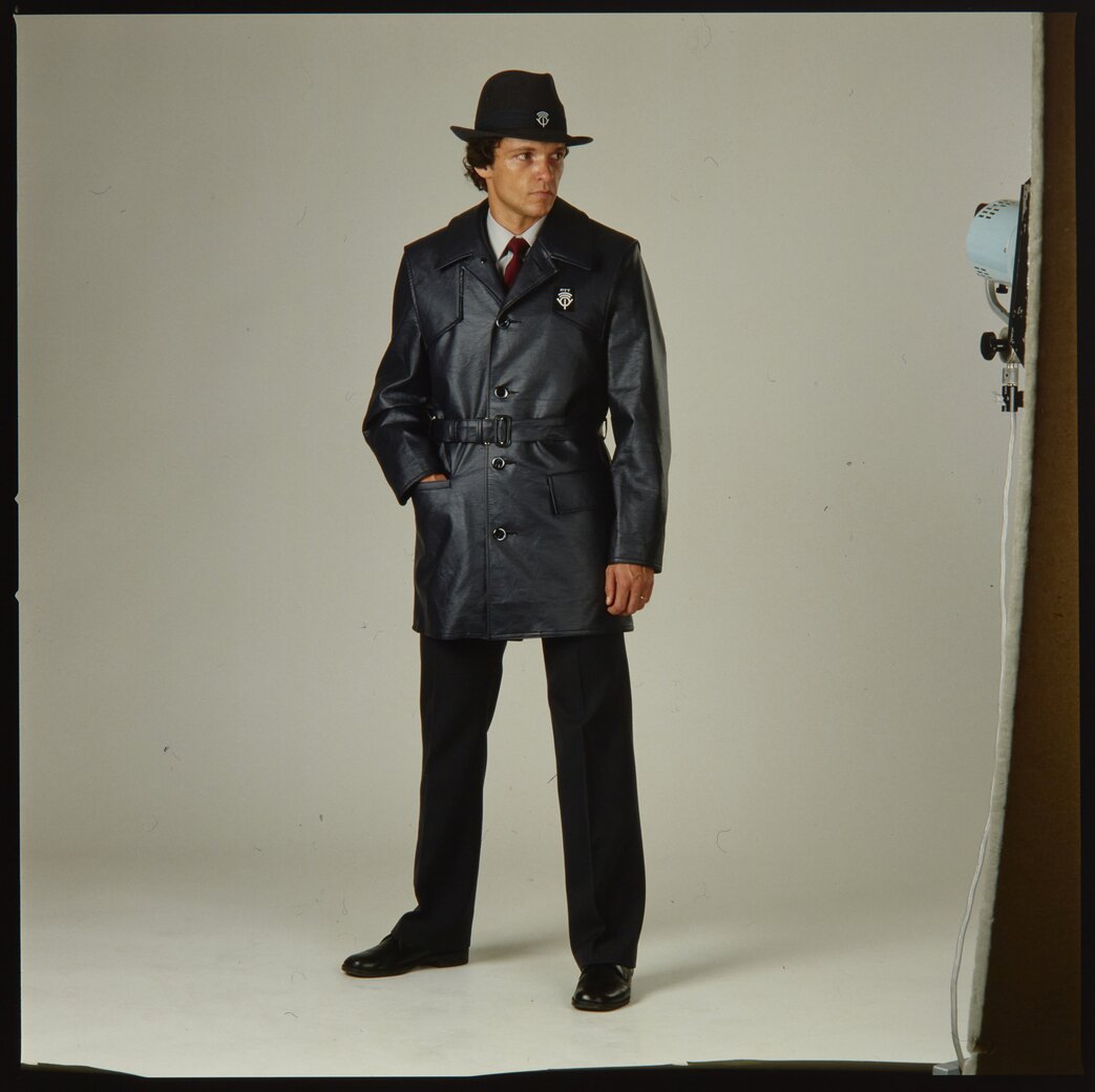 175 Jahre Gelbe Mode. Die Dienstkleidung der Schweizerischen Post ...